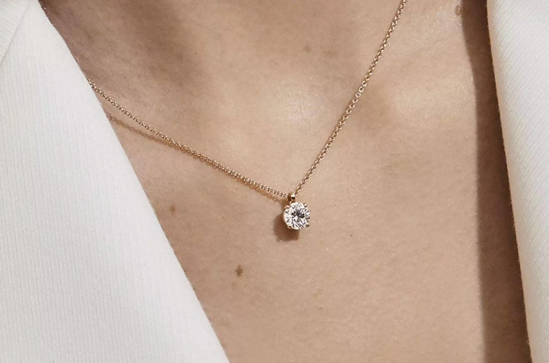 Natural Diamond Jewellery: 5 Everyday Diamond Styles | A Diamond is Forever