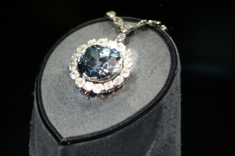 The Most Famous Natural Diamonds in History | ADIF